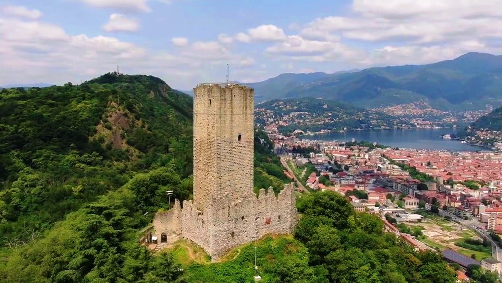 Castello Baradello Private Tour - Como - myLakeComo.co